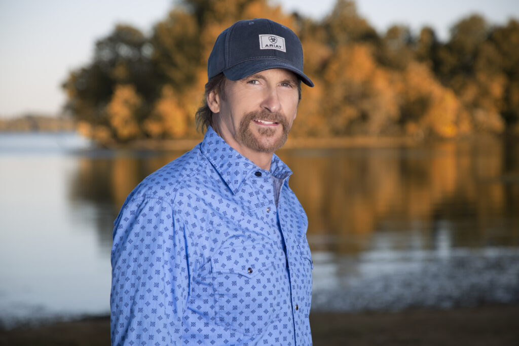 Tour - Glen Shelton